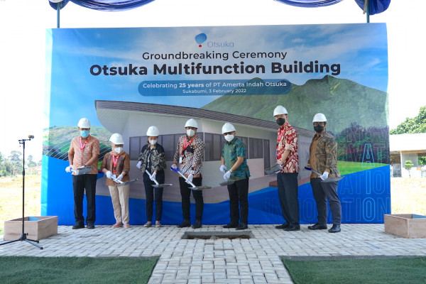 PT AMERTA INDAH OTSUKA DIRIKAN GEDUNG SERBAGUNA DI ULANG TAHUN KE-25