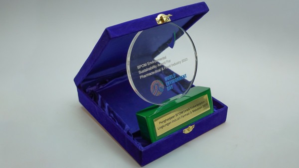 Amerta Indah Otsuka Meraih Platinum BPOM Environmental Sustainability ...