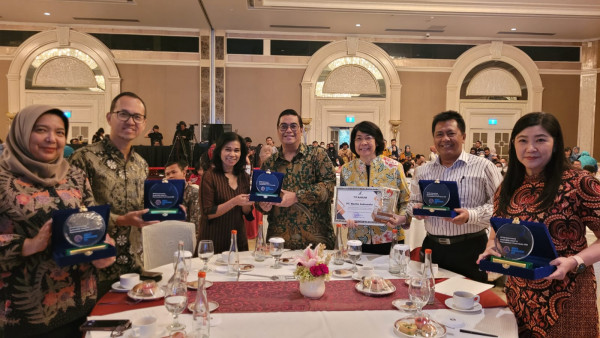 Amerta Indah Otsuka Meraih Platinum BPOM Environmental Sustainability ...