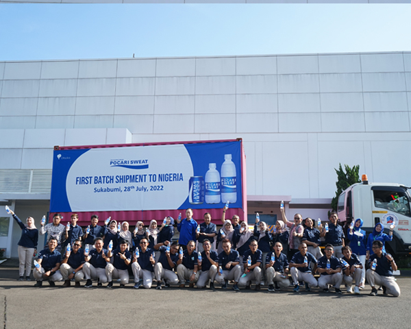 STORY TO HISTORY: PENGIRIMAN PERDANA POCARI SWEAT KE NIGERIA detail 0